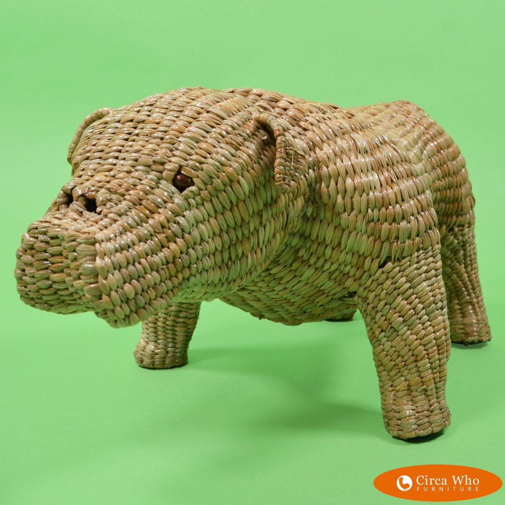 Bulldog by Mario Lopez Torres | Circa Who
