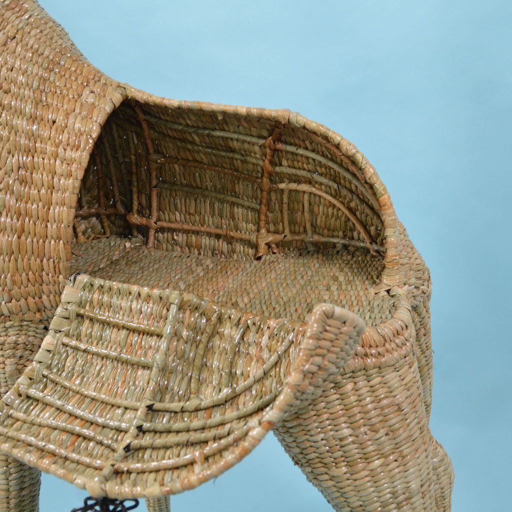 Small Giraffe Bar by Mario Lopez Torres | Circa Who